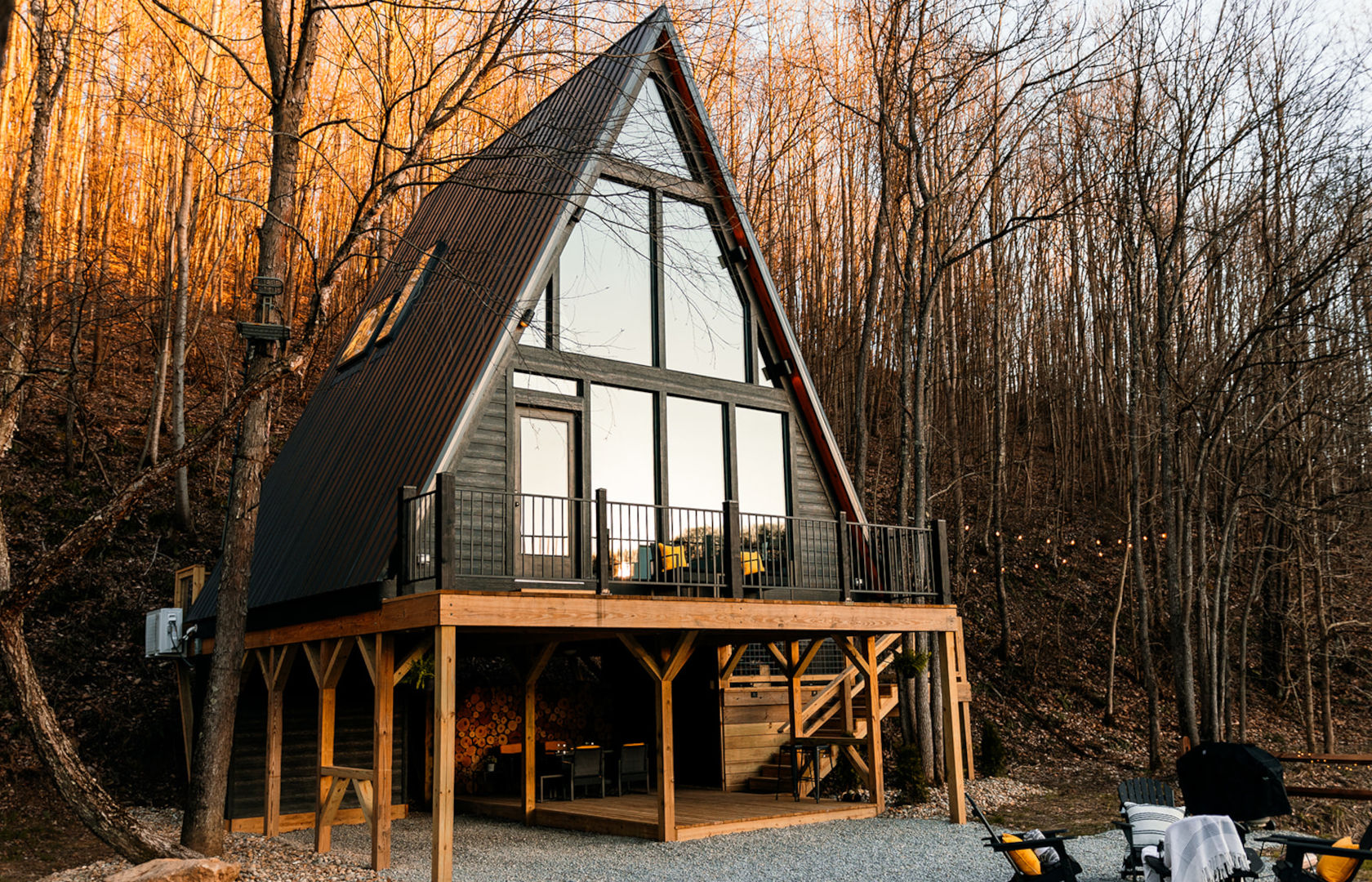 The Pinnacle A-Frame - Ohio Luxury Lodging